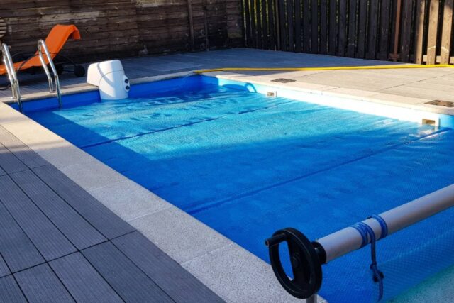 7 Effective Tips on How To Heat a Pool Without a Heater