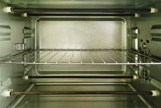 How To Know if Your Oven Fuse Is Blown (+ How to Fix It)