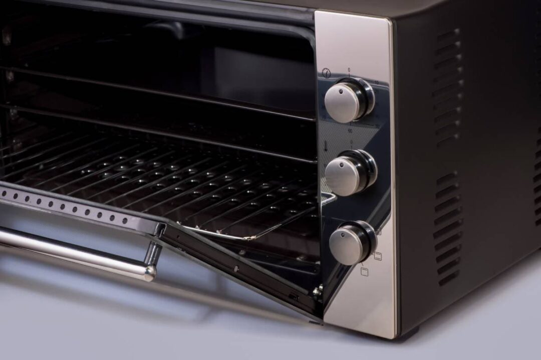 Oven Getting Too Hot? Here’s Why (+ How To Fix) – Temperature Master