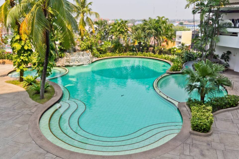 Understanding Saltwater Pools: Everything You Need to Know